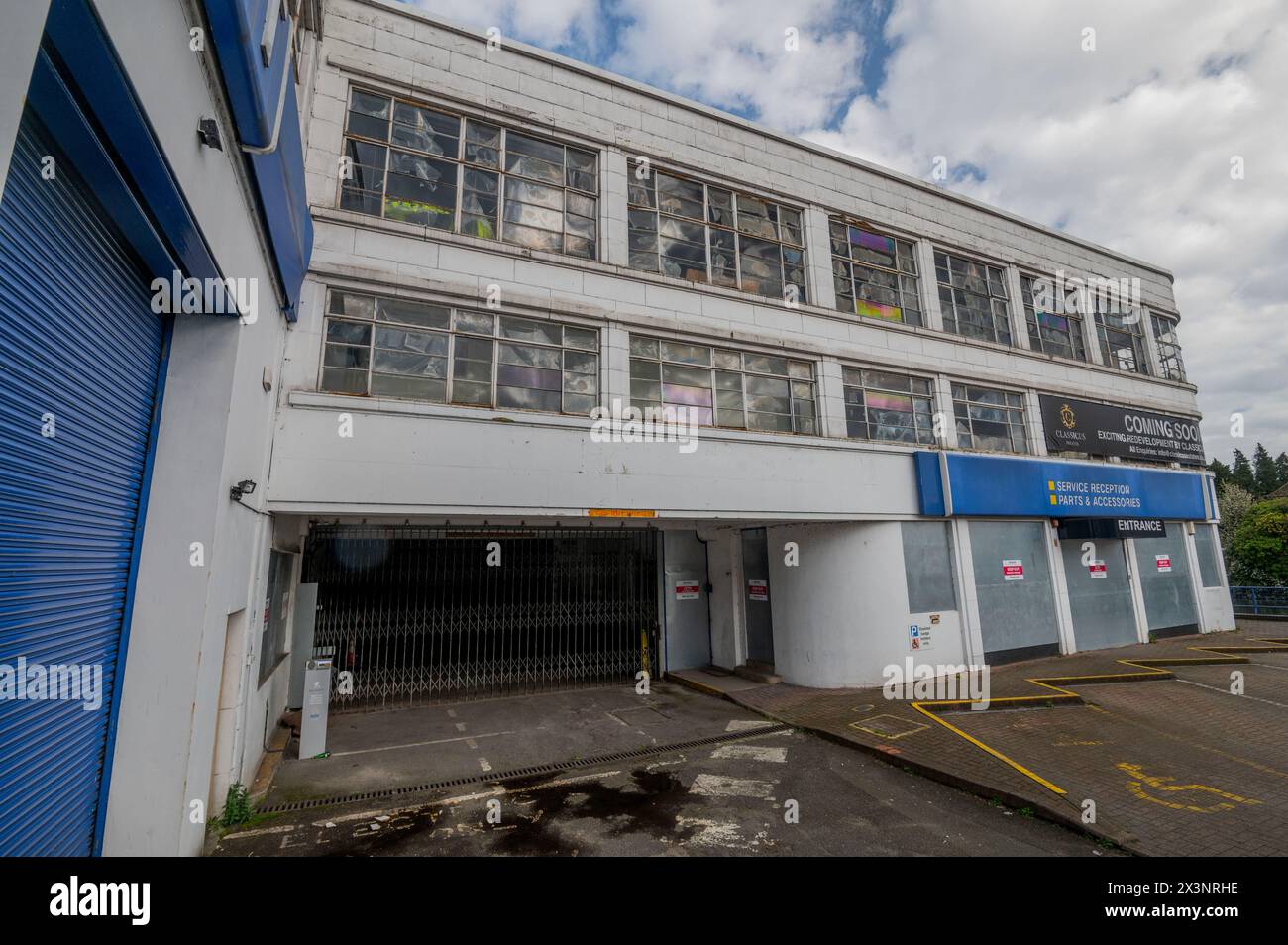 Len House, the 1930s art deco Rootes car showroom and factory in ...