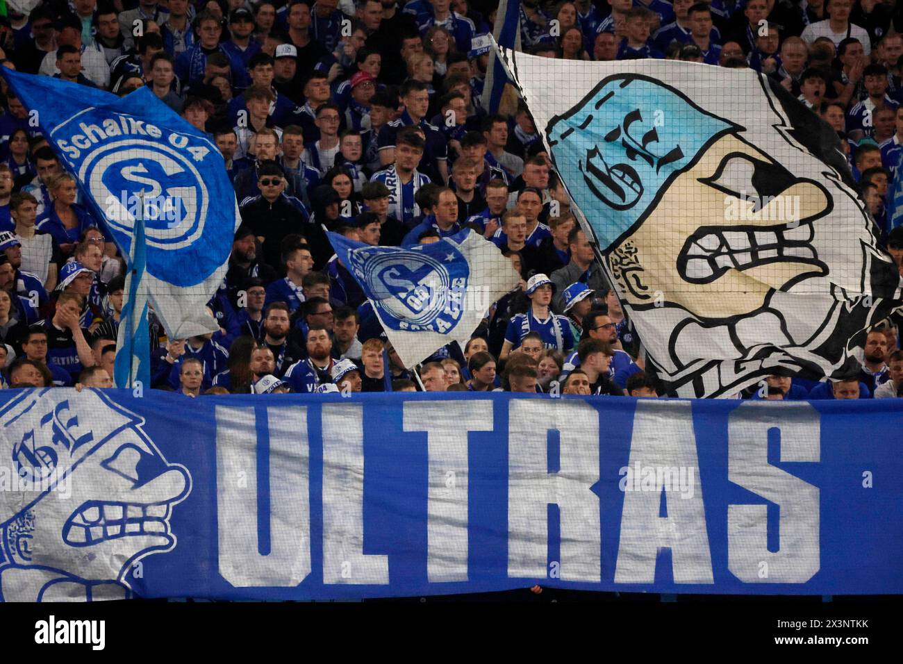 Fortuna duesseldorf ultras hi-res stock photography and images - Alamy