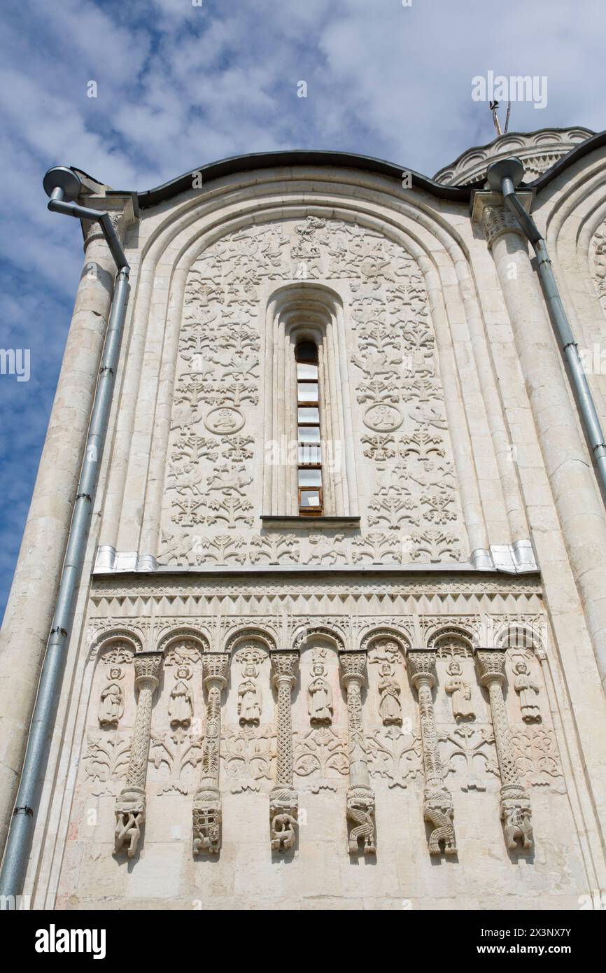 Shallow relief carvings hi-res stock photography and images - Alamy