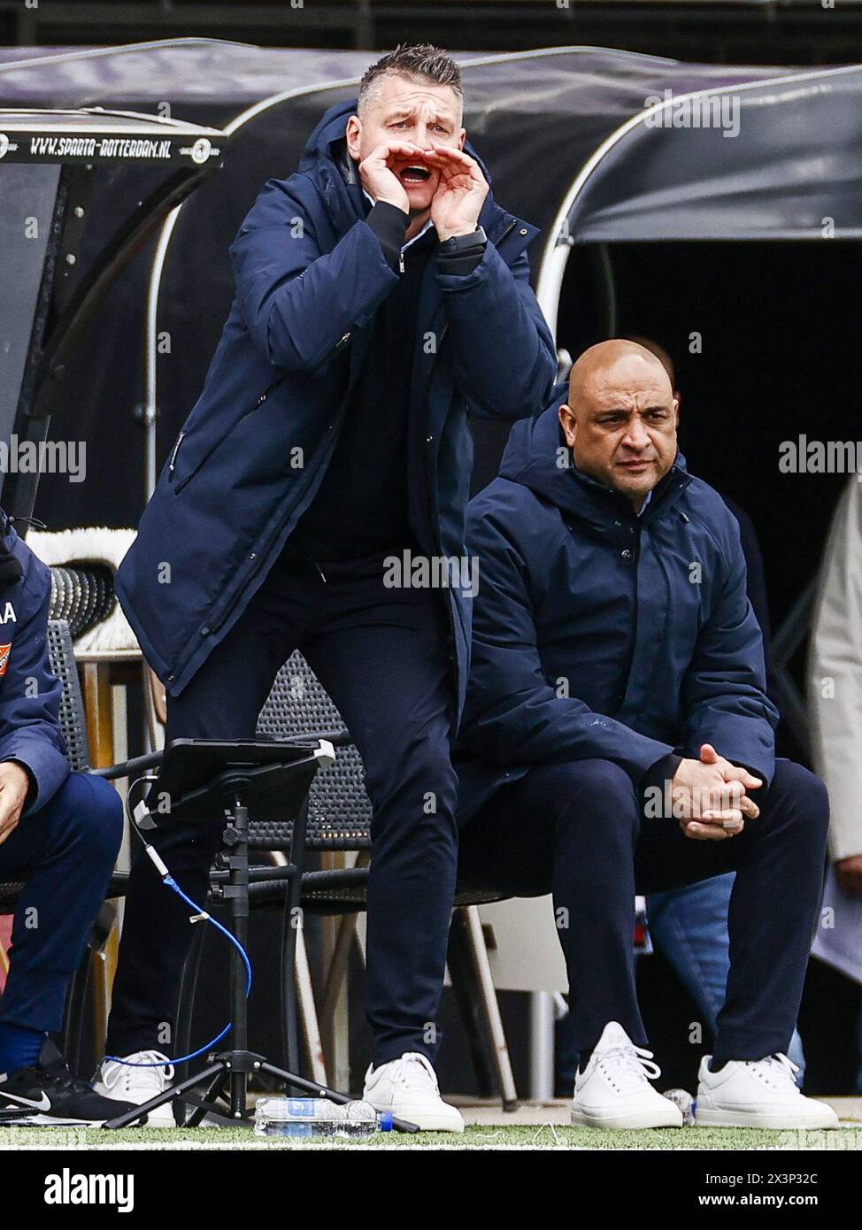 ROTTERDAM - (l-r) FC Volendam assistant coach Michael Dingsdag, FC ...