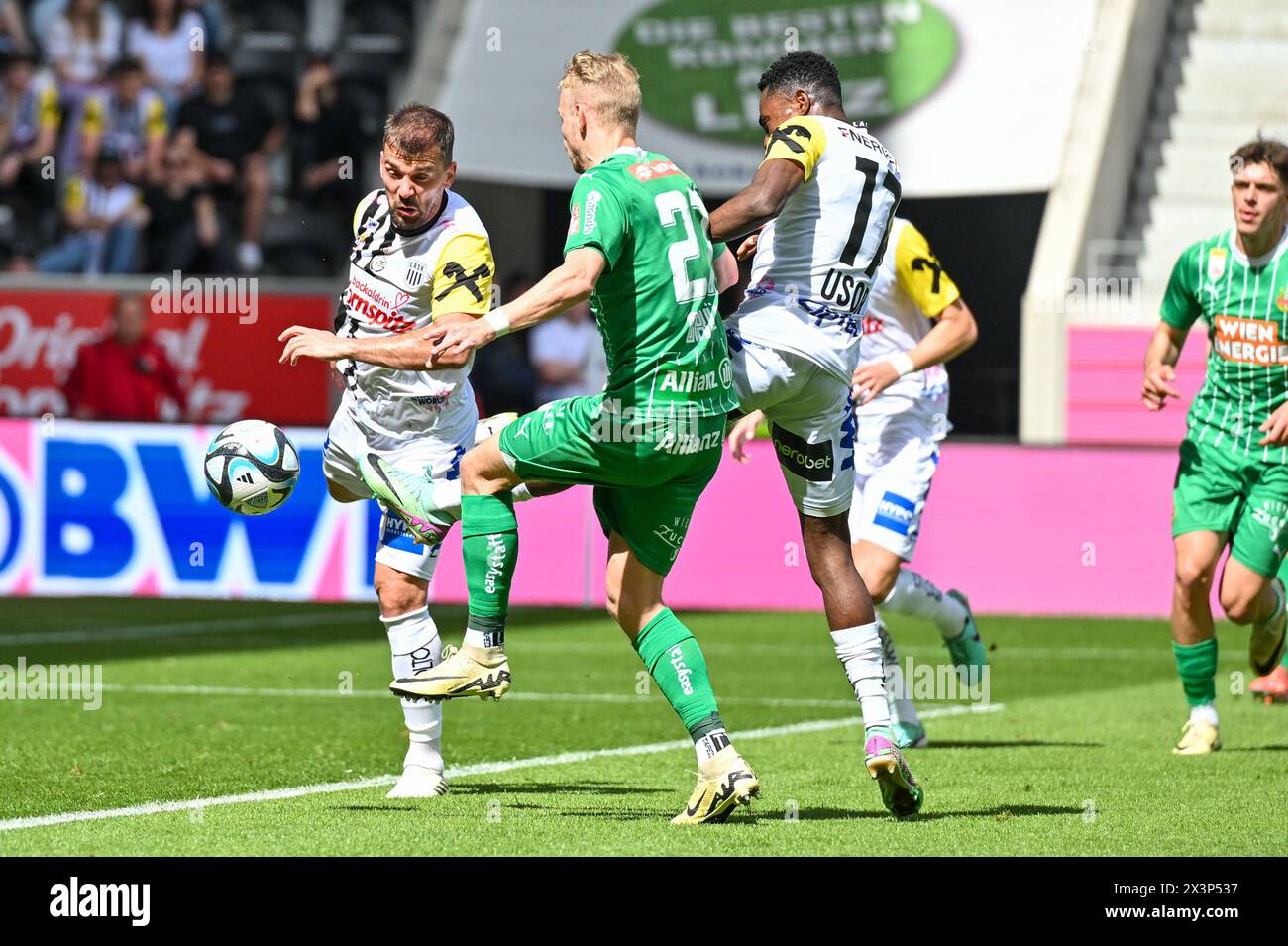 28.04.2024, Raiffeisen Arena Linz, AUT, Admiral Bundesliga, LASK Linz ...