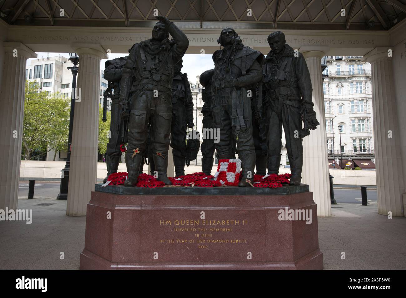 Raf memorial london hi-res stock photography and images - Alamy