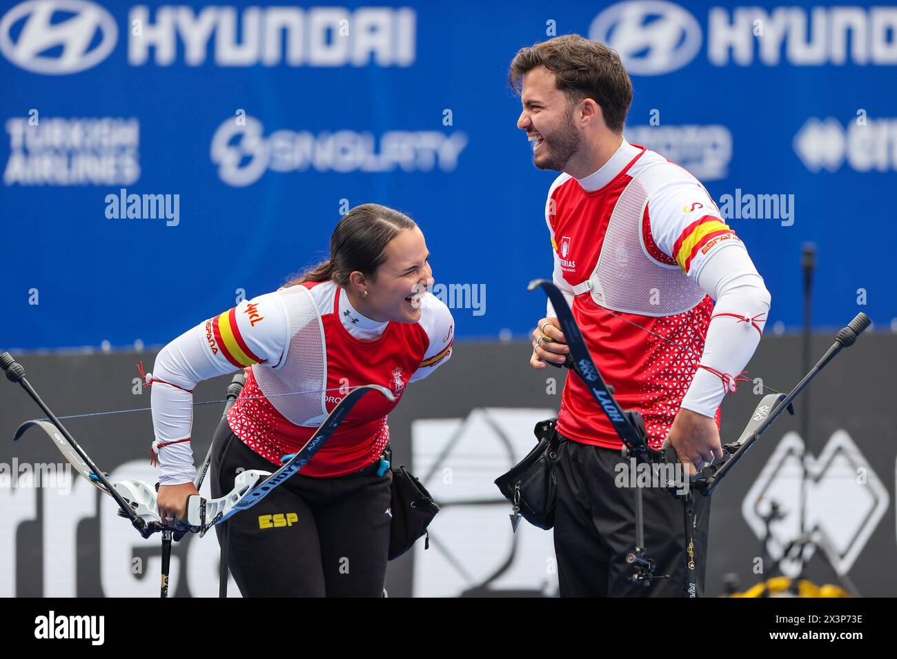 Shanghai, China. 28th Apr, 2024. Elia Canales (L) and Andres Temino Mediel of Spain react during ...