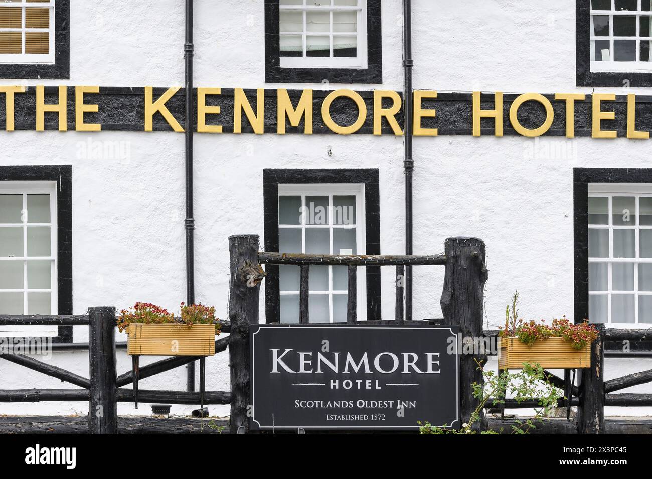 Taymouth Castle, Kenmore Stock Photo - Alamy