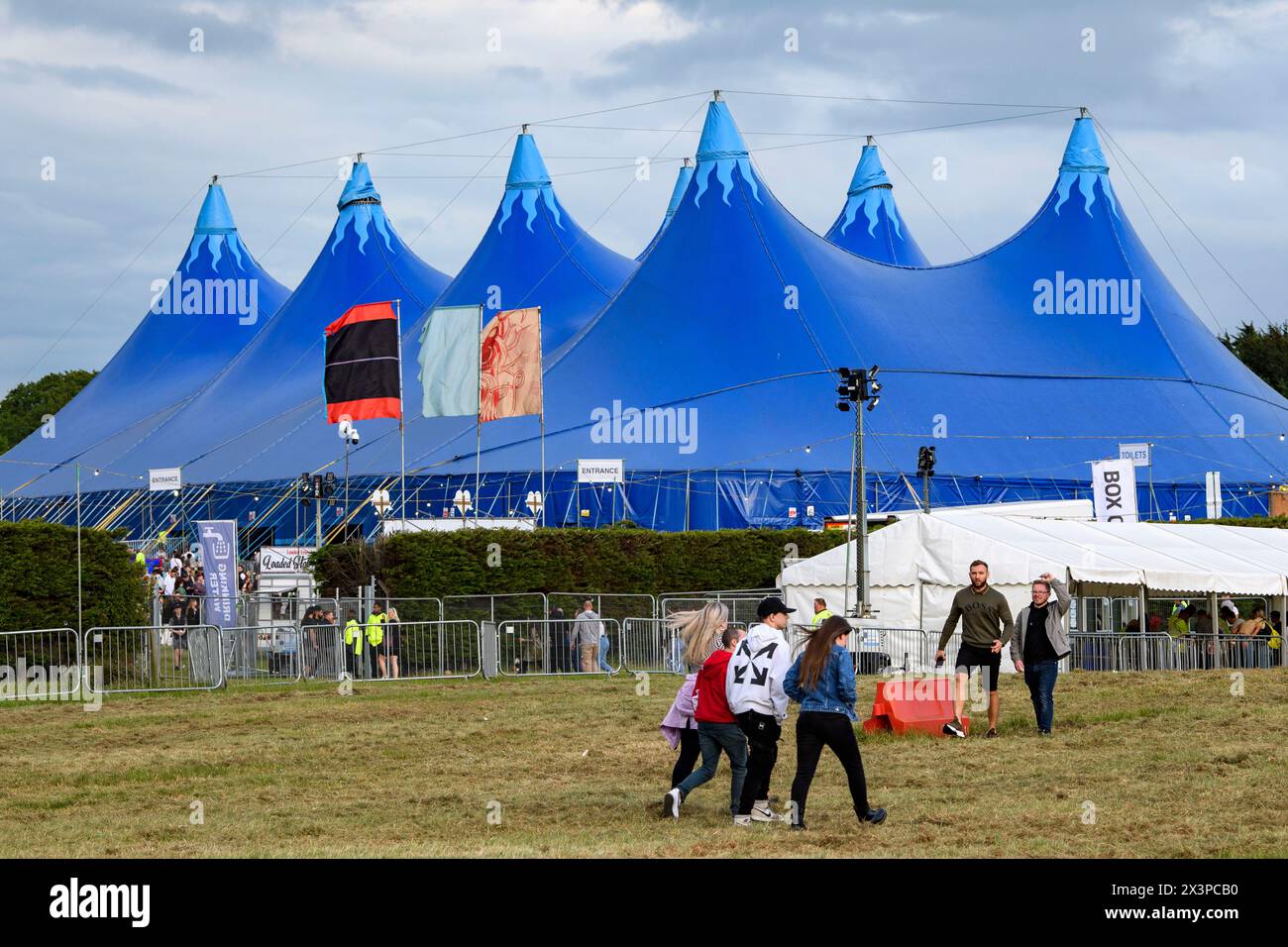 Bigtop hi-res stock photography and images - Alamy