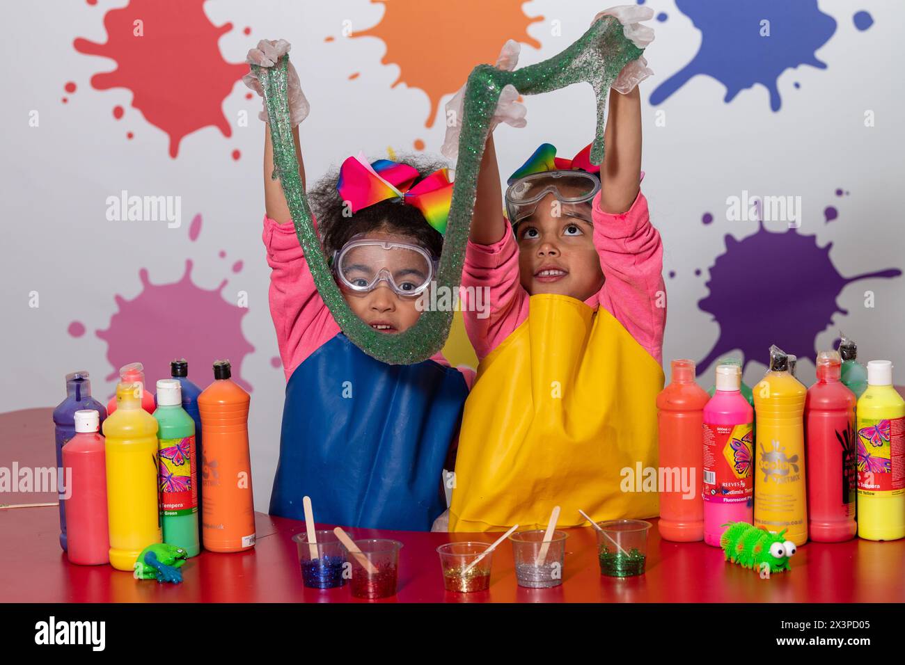 Kids colour hi-res stock photography and images - Alamy