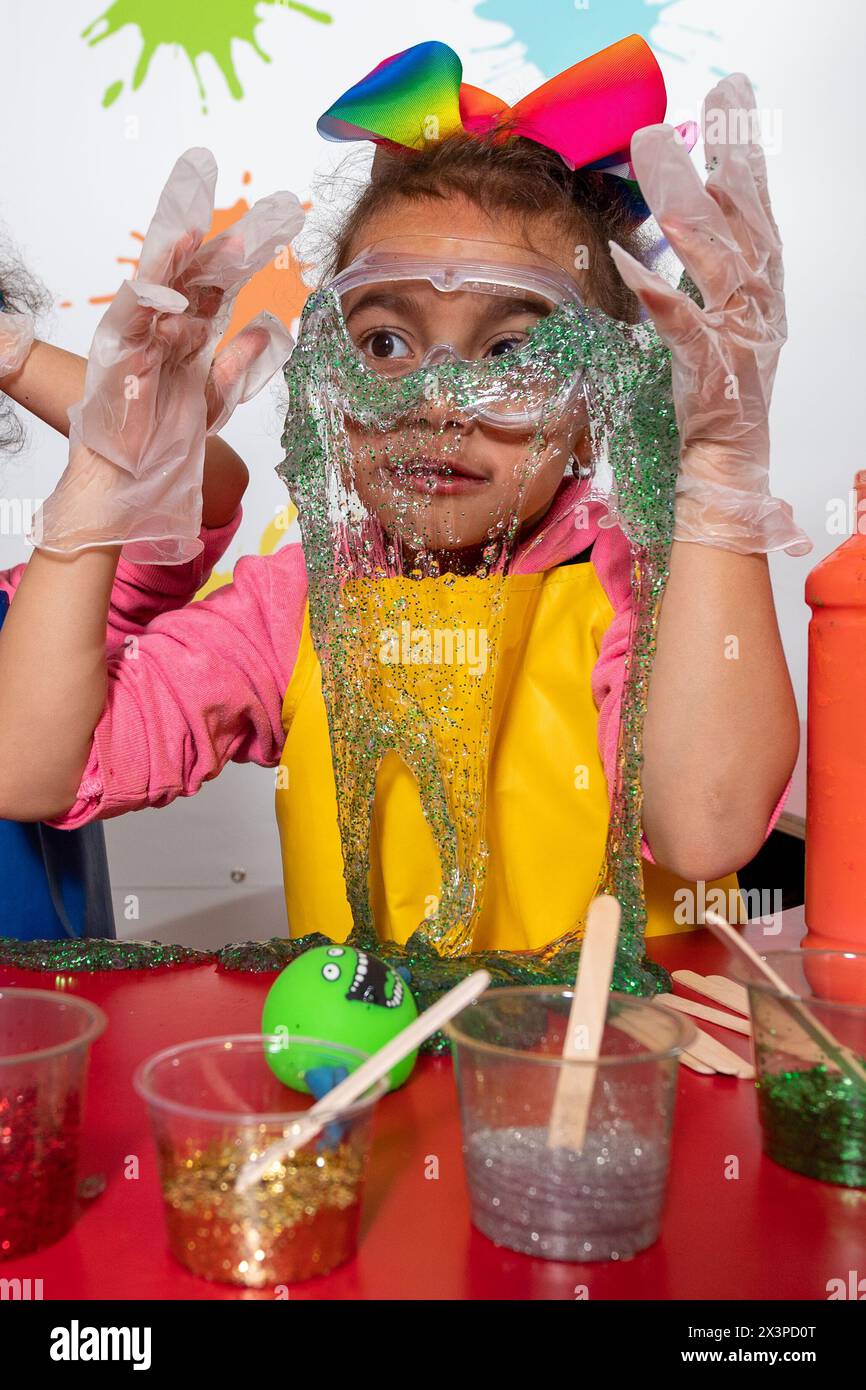 Edinburgh Science Festival kids art slime Stock Photo - Alamy