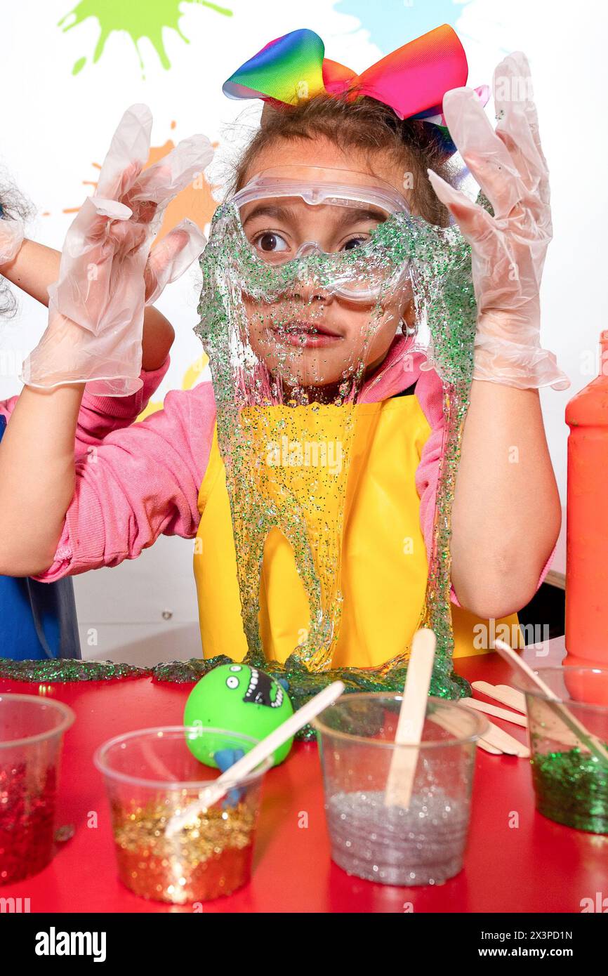 Edinburgh Science Festival kids art slime Stock Photo - Alamy