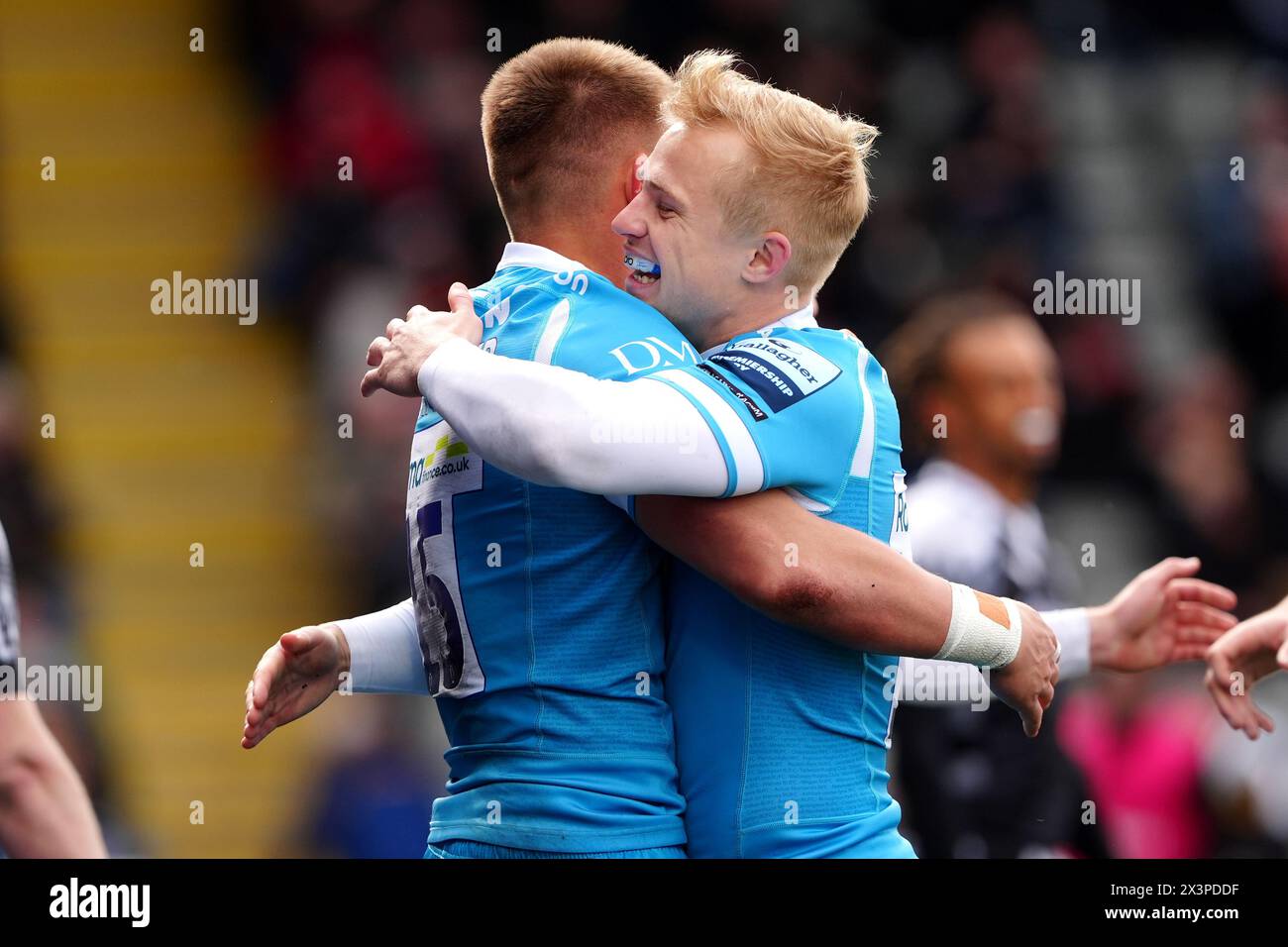 Sale Sharks' Joe Carpenter (left) celebrates scoring his side's second ...