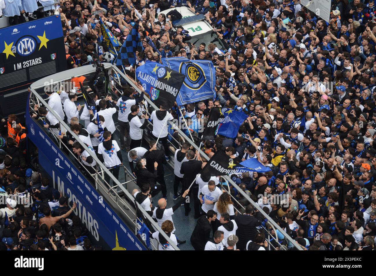 Milan scudetto celebrations hi-res stock photography and images - Alamy