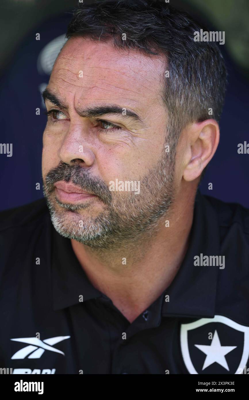 Rio de Janeiro, Brazil. 28th Apr, 2024. Botafogo manager Artur Jorge ...