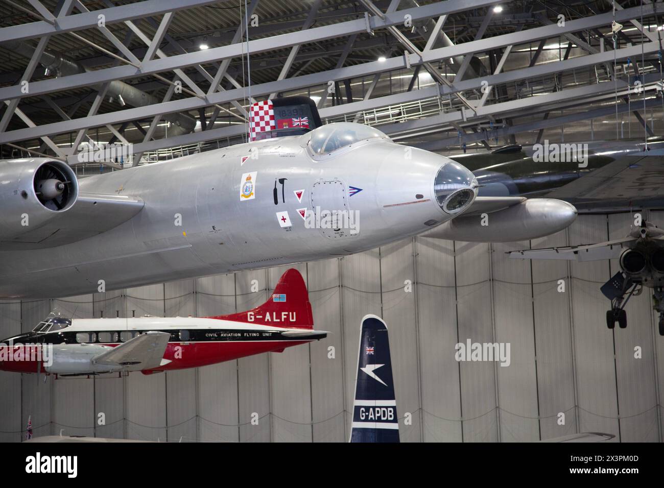 English electric canberra b2 bomber hi-res stock photography and images ...