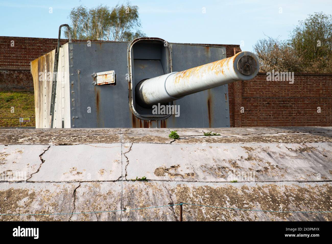 Gibraltar gun hi-res stock photography and images - Alamy