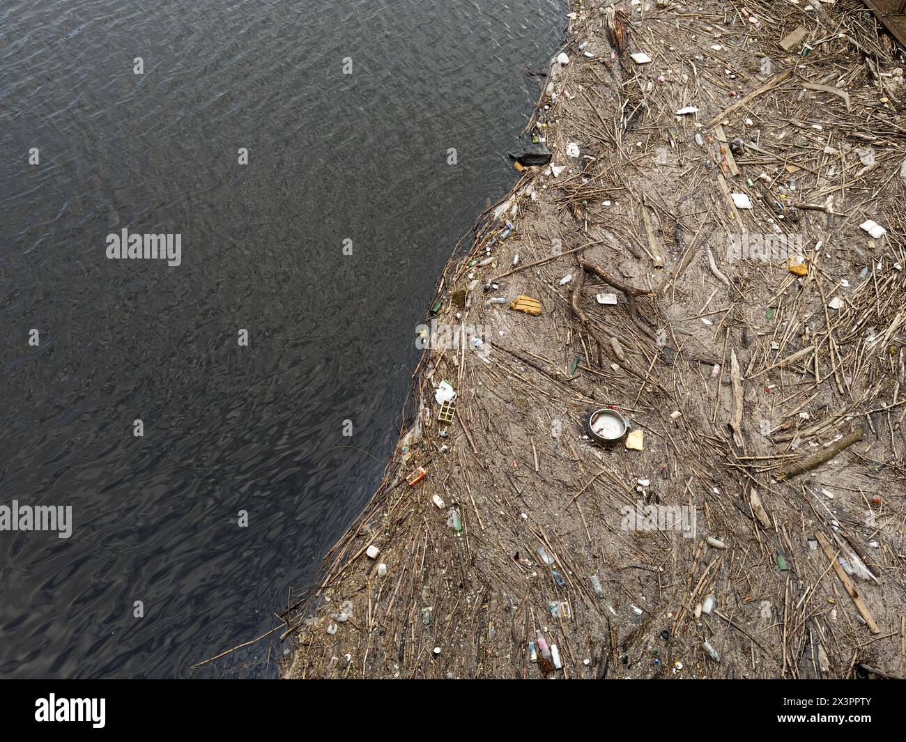 Rubbish floating on the River Clyde in Glasgow polluting the water ...