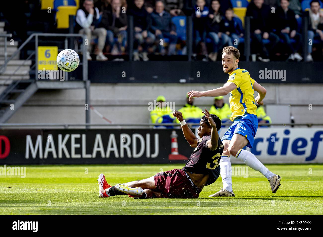 WAALWIJK, Netherlands. 28th Apr, 2024. SPO, Mandemakers Stadium, Dutch eredivisie, season 2023/ ...