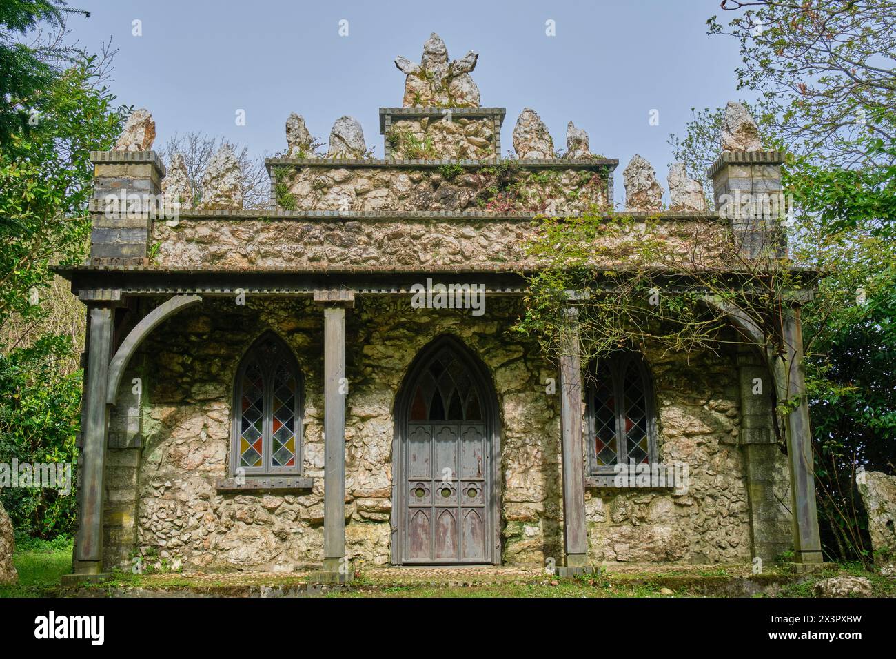 Grotto house hi-res stock photography and images - Alamy