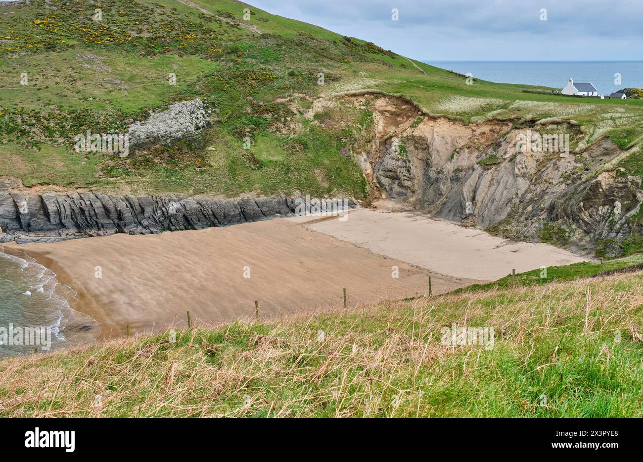 Mwnt Beach and Eglwys y Grog (Holy Cross Church) Mwnt, Cardigan ...