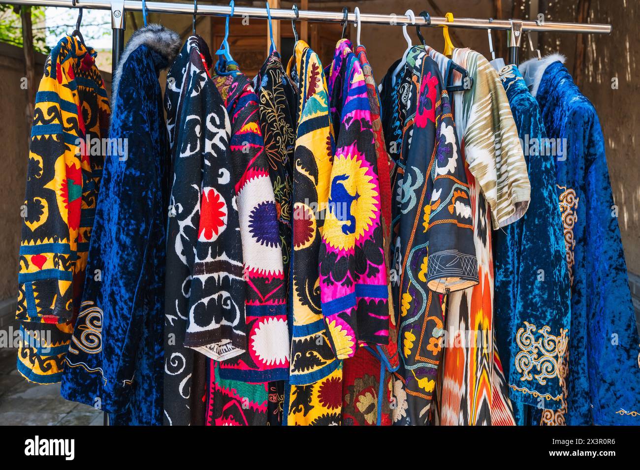 festive Uzbek dresses and female clothes with a colorful pattern at ...