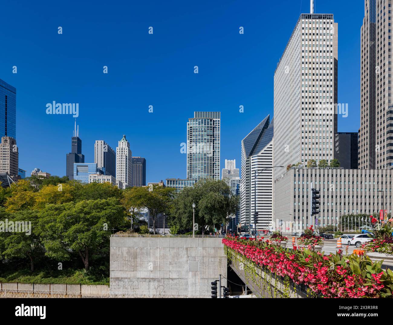Chicago, OCT 3 2023 - Sunny exterior view of the downtown cityscape ...