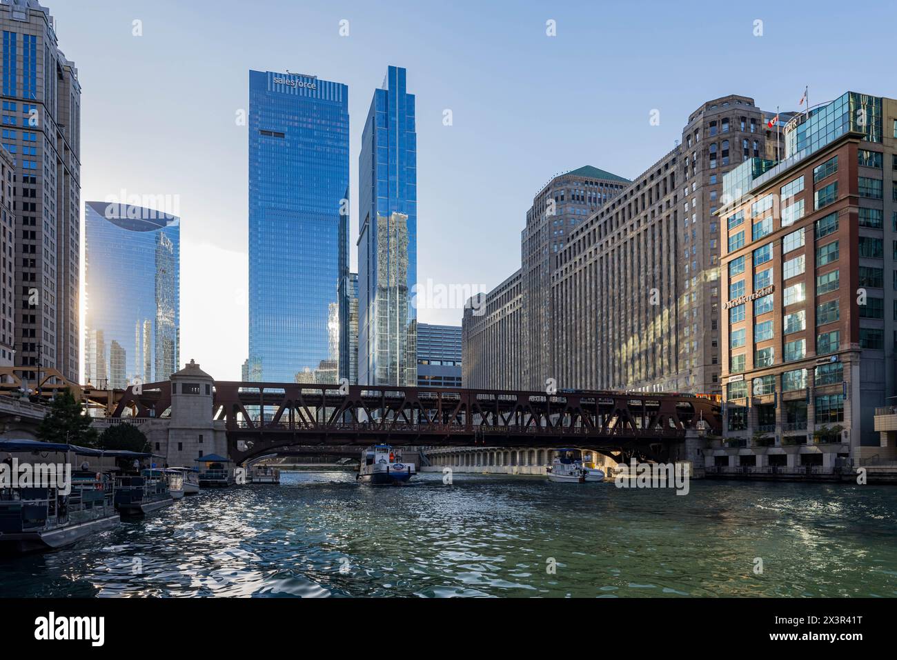 Chicago, OCT 3 2023 - Sunny exterior view of a ship passing Wells ...