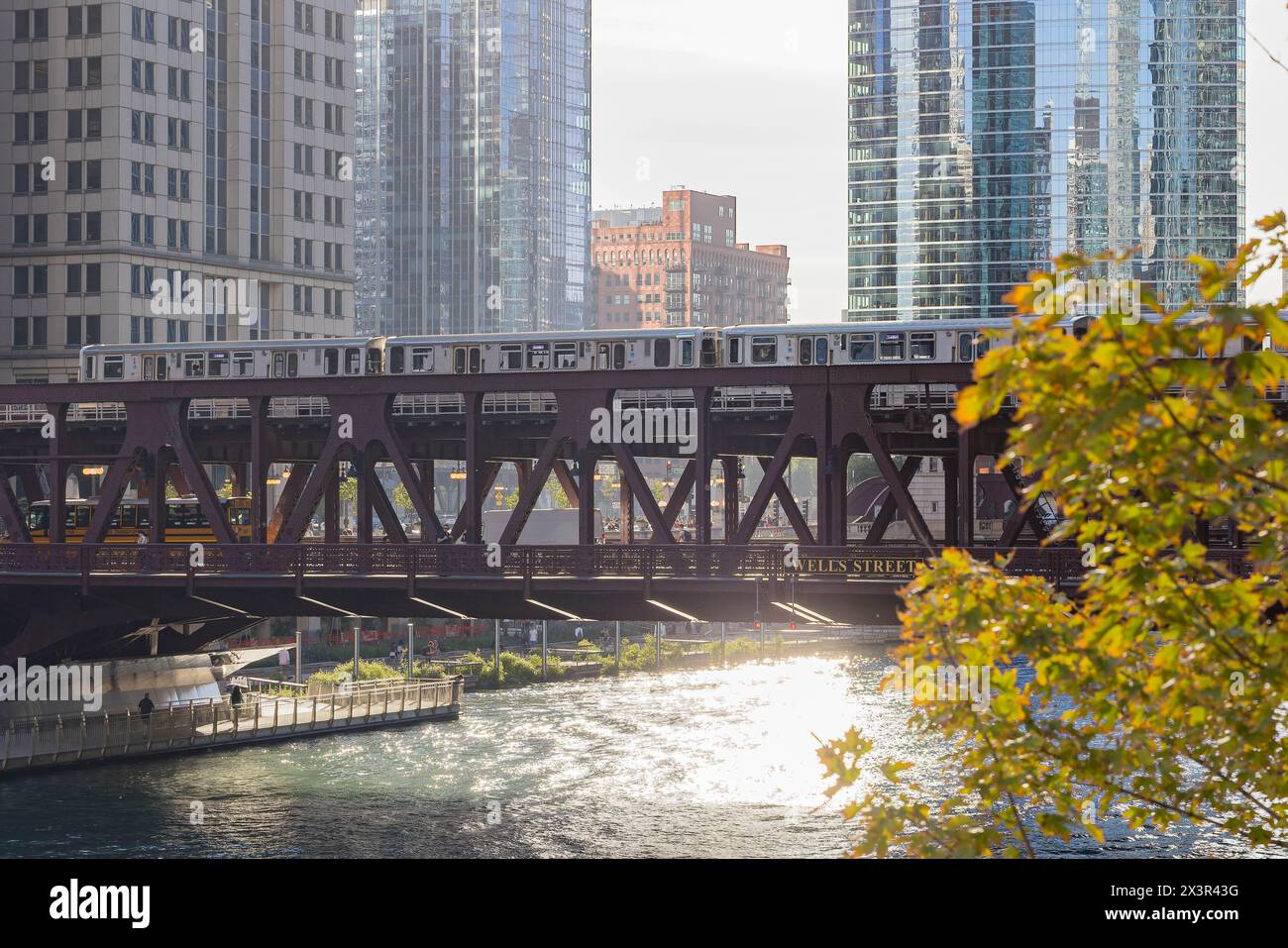 Chicago, OCT 3 2023 - Sunny exterior view of the Wells Street Bridge ...