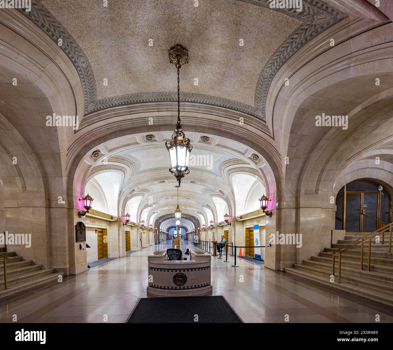 Chicago city hall hi-res stock photography and images - Alamy