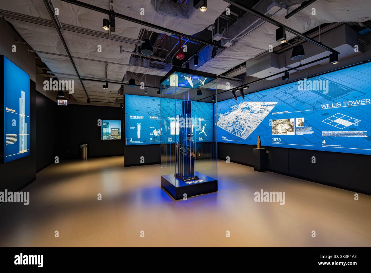 Chicago, OCT 3 2023 - Interior view of the Willis Tower Stock Photo - Alamy