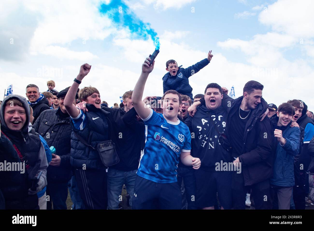 Football fans 2024 hi-res stock photography and images - Alamy