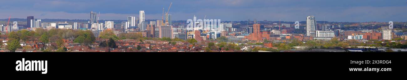 Panoramic view of Leeds City Centre,West Yorkshire,UK Stock Photo - Alamy
