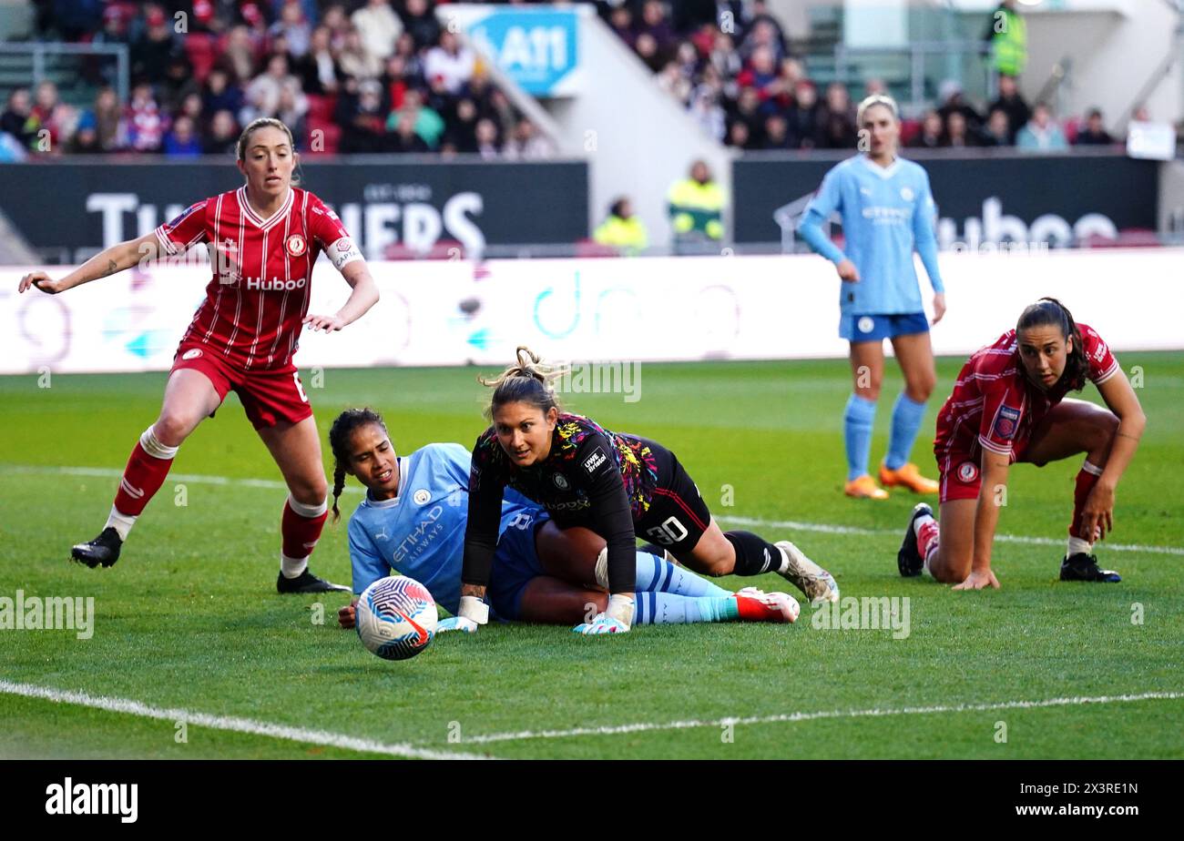 Bristol City goalkeeper Shae Yanez attempts to get the ball from ...