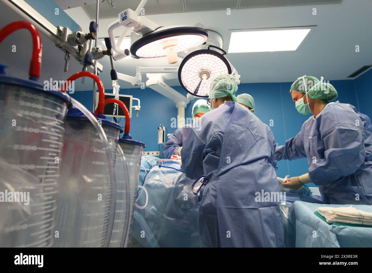 Traumatologic surgery hi-res stock photography and images - Alamy