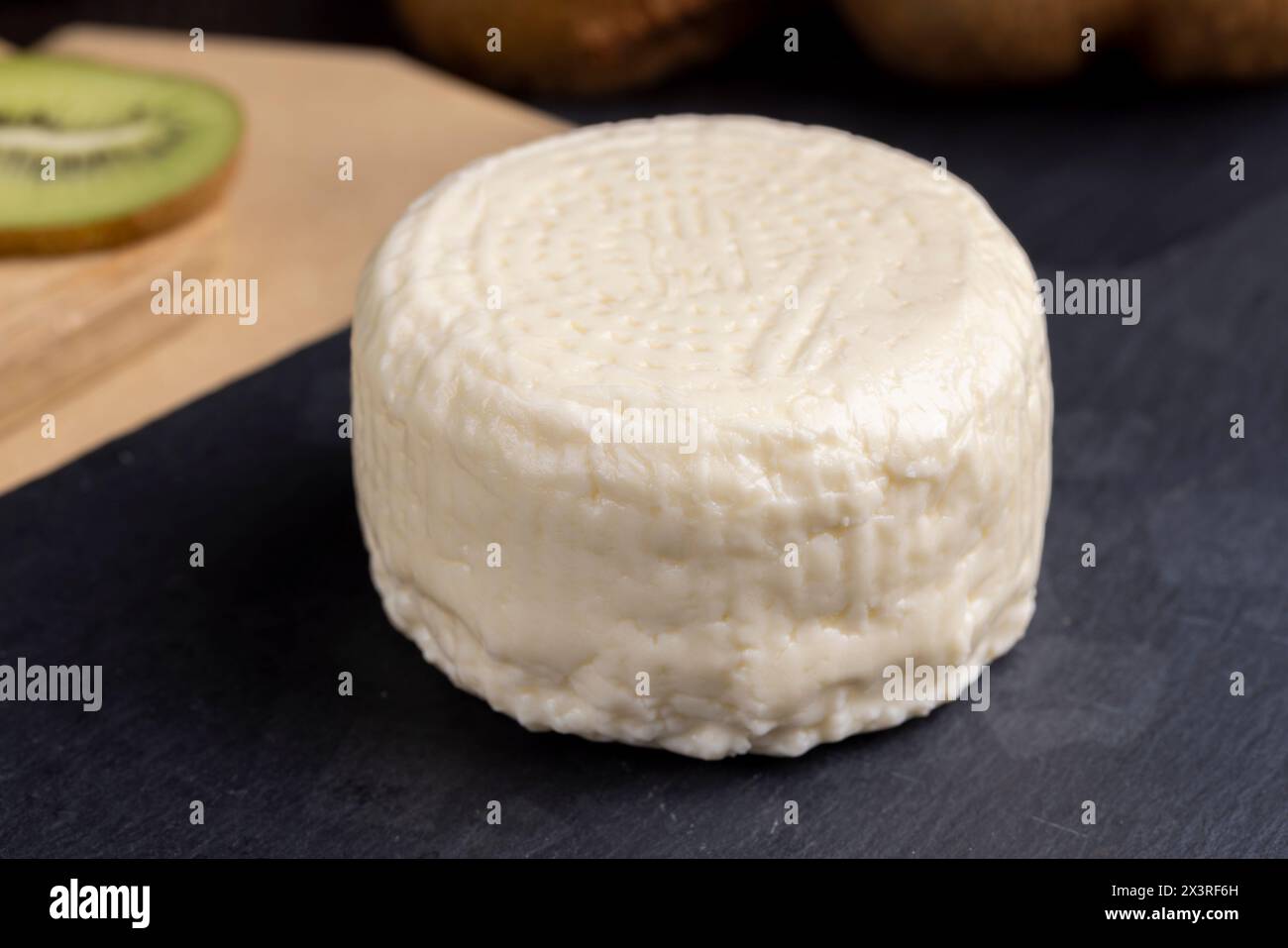 cream cheese made from cow's milk, making milk curd from whole milk ...