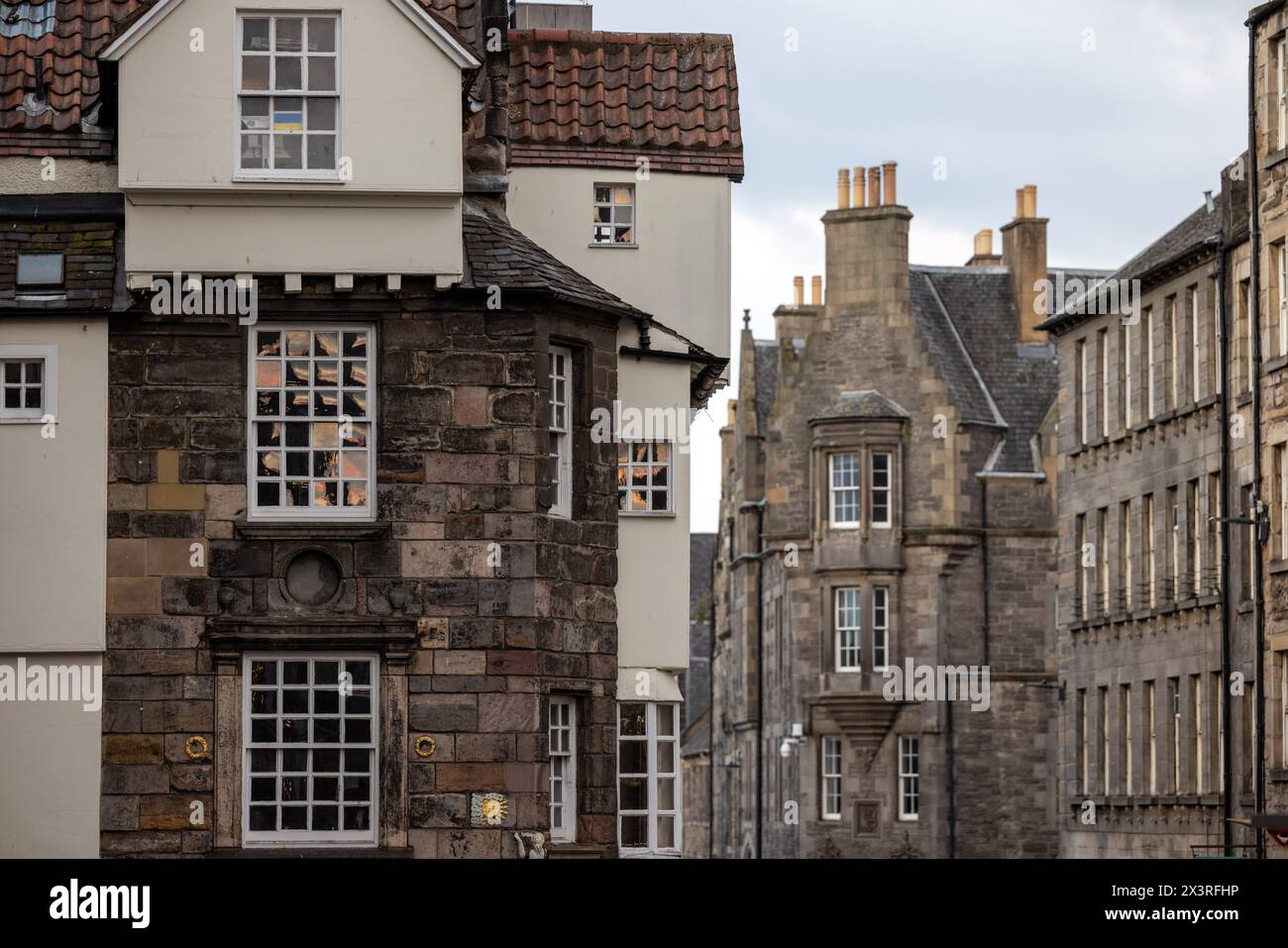 Edinburgh tenements hi-res stock photography and images - Alamy