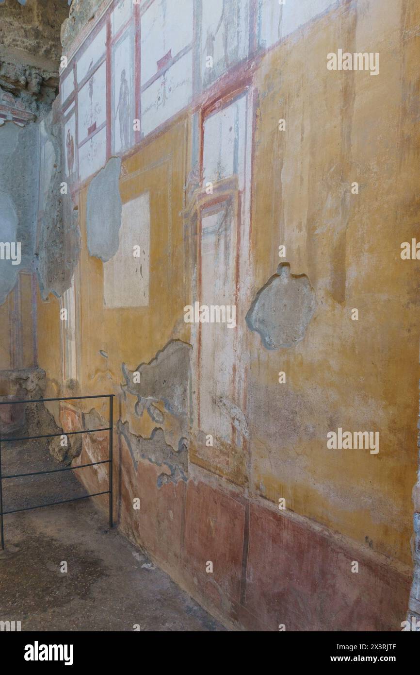 Fullonica di stephanus pompeii hi-res stock photography and images - Alamy