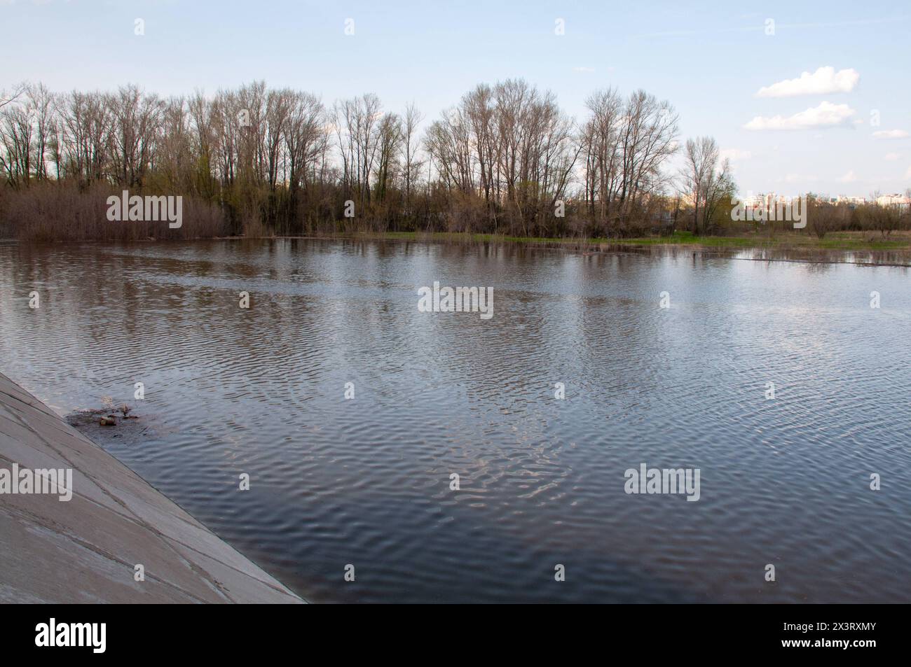 High water in the Samara region Flooded lands by Gatnoye Lake in Samara ...