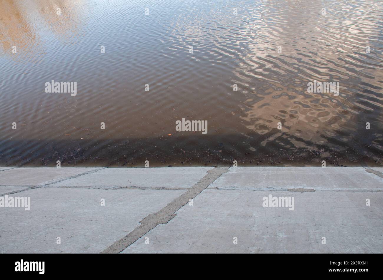 High water in the Samara region Flooded lands by Gatnoye Lake in Samara ...