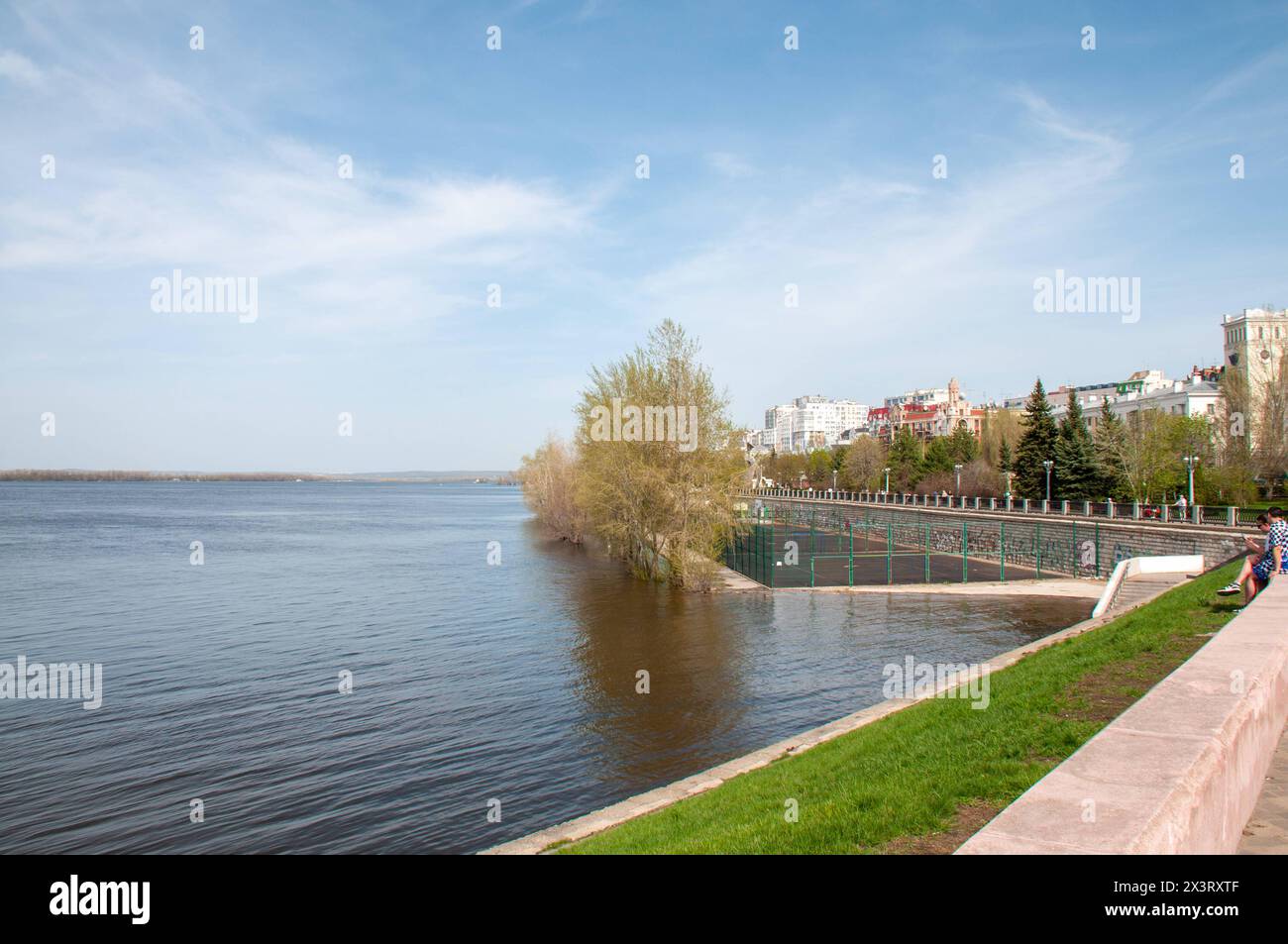Embankment of the city of Samara The flooded embankment of the city of ...