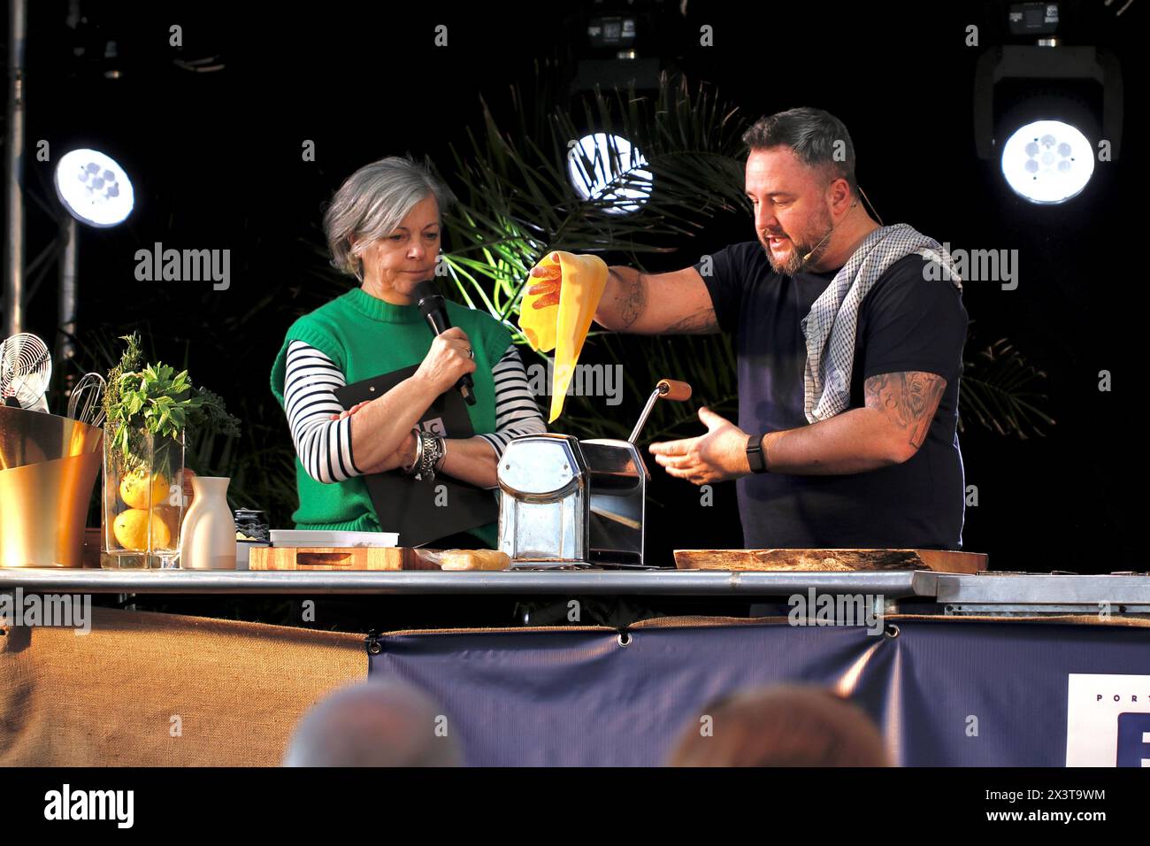Paul foster chef hi-res stock photography and images - Alamy