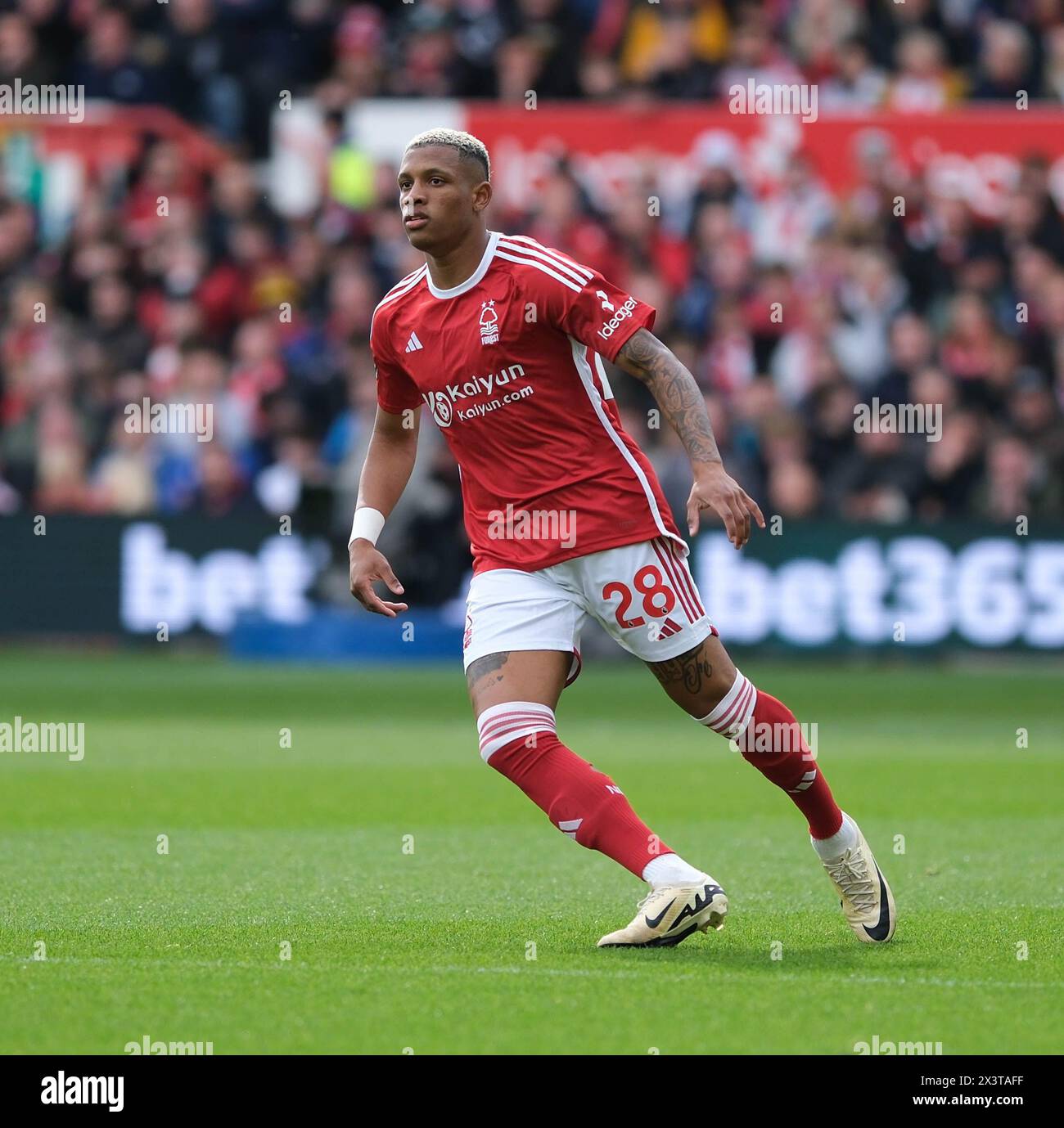 The City Ground, Nottingham, UK. 28th Apr, 2024. Premier League ...
