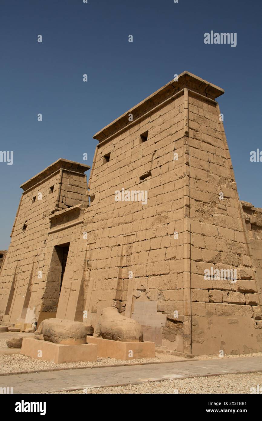 Pylon Entry, Temple of Khonsu, Karnak Temple Complex, UNESCO World ...