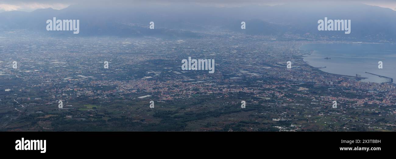 Pompei vesuvius view from above hi-res stock photography and images - Alamy