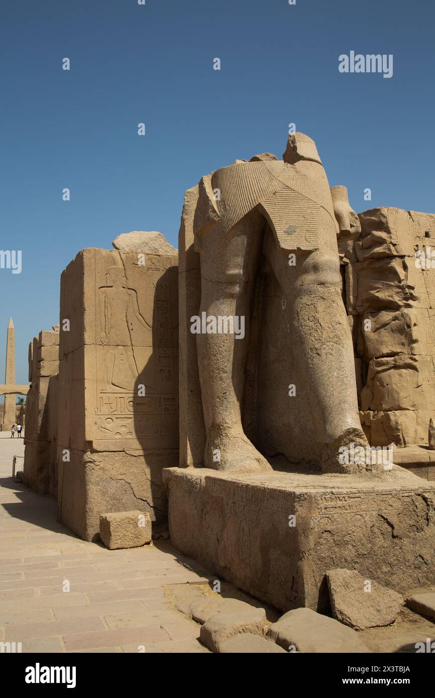 Partial Statue of Pharaoh, Karnak Temple Complex, UNESCO World Heritage ...