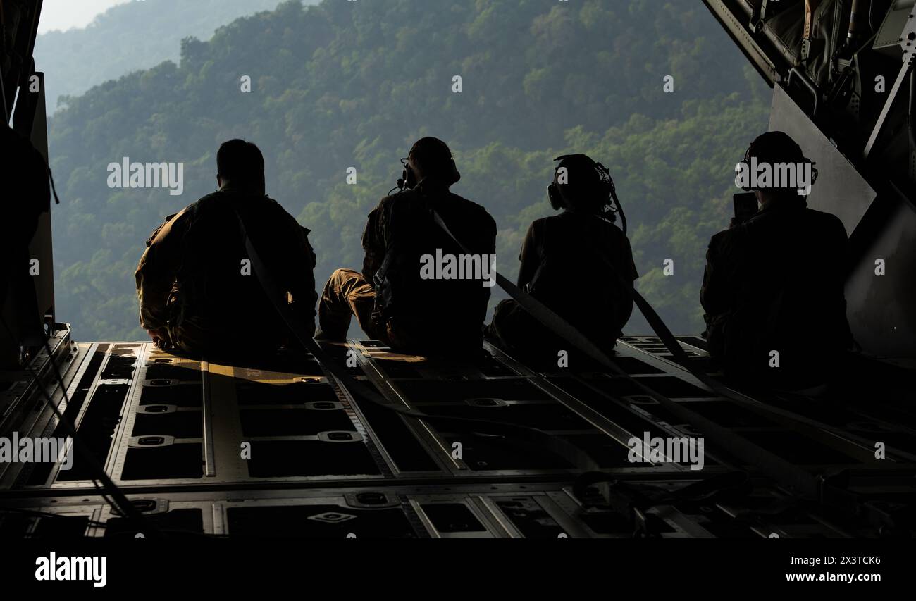 U.S. Air Force Airmen assigned to the 1st Special Operations Squadron ...