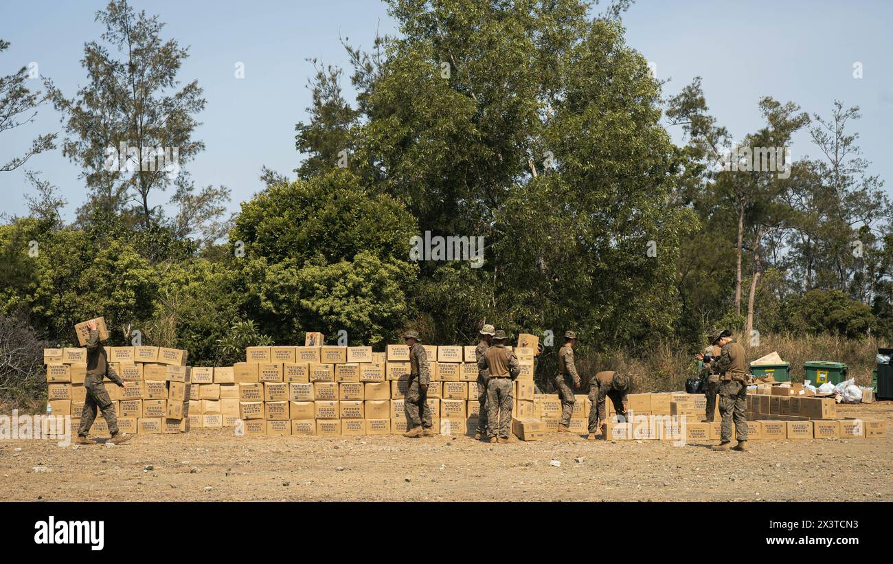 U.S. Marines with 3rd Littoral Combat Team, 3rd Marine Littoral ...