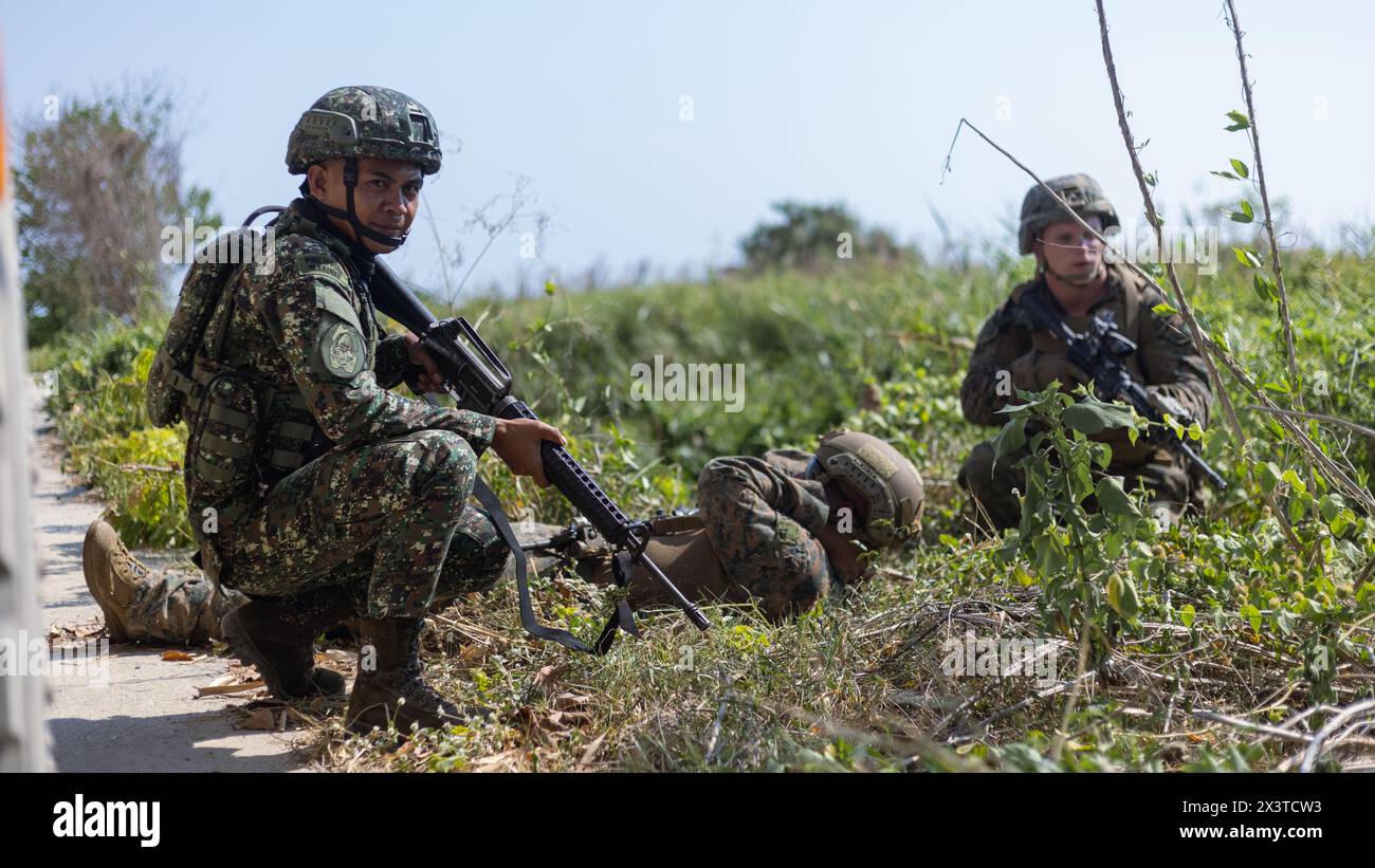 Philippine Marine Corps Sgt. Lon Arnan with Shore Based Air Defense ...