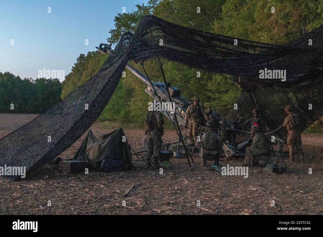 Soldiers from Comanche Battery, 1st Battalion, 320th Field Artillery ...