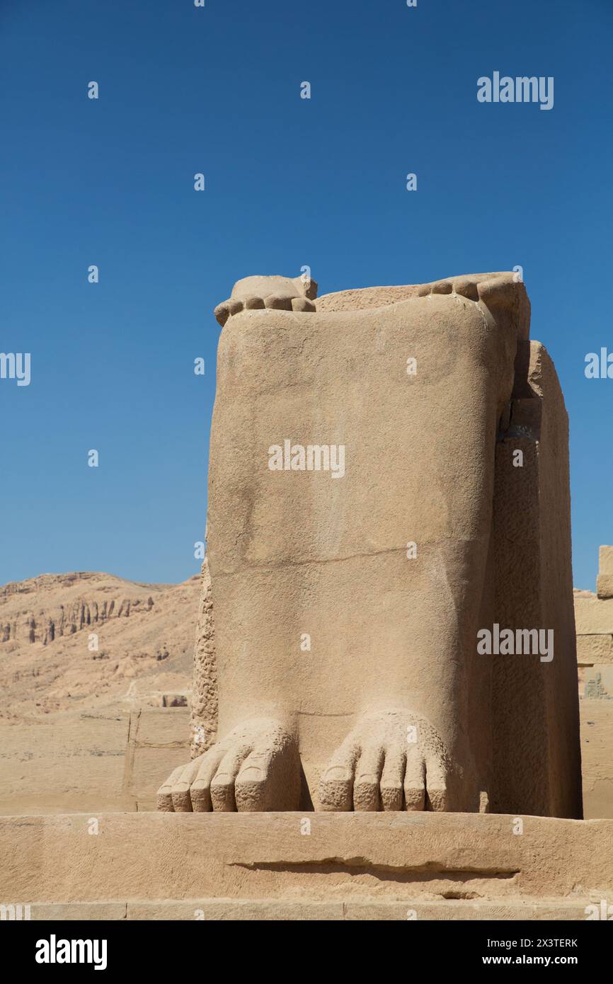 Pharoah ramesses ii hi-res stock photography and images - Alamy