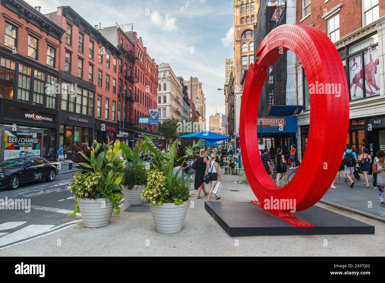 17th and Broadway Union Square New York City Stock Photo - Alamy