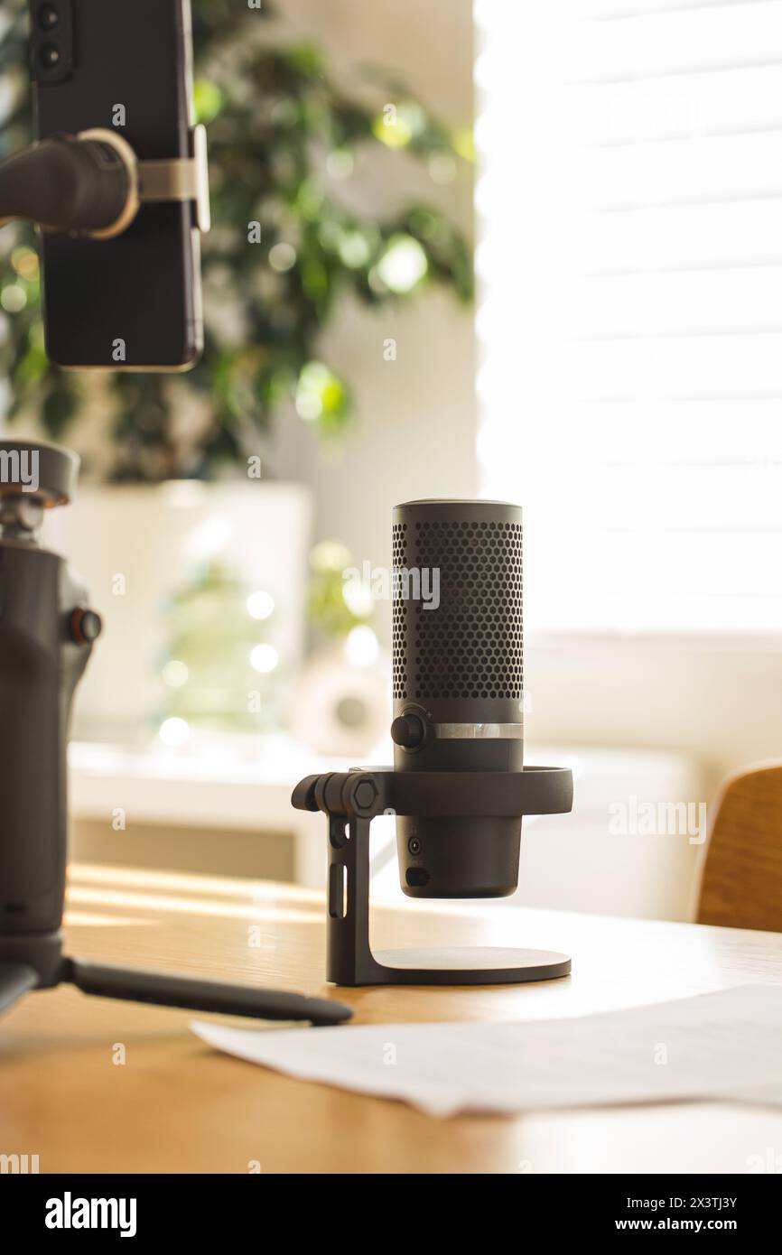 Device streamer hi-res stock photography and images - Alamy