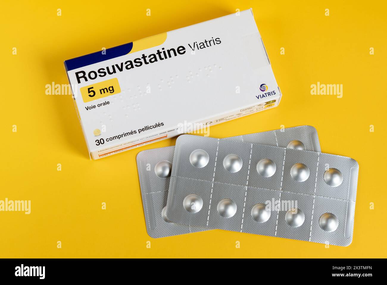 Rosuvastatin. Generic Crestor. In France. Lipid-lowering drug from the statin family Stock Photo ...